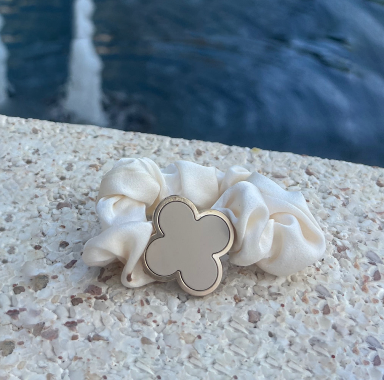 Metal Clover Scrunchie - Step by Step Dancewear